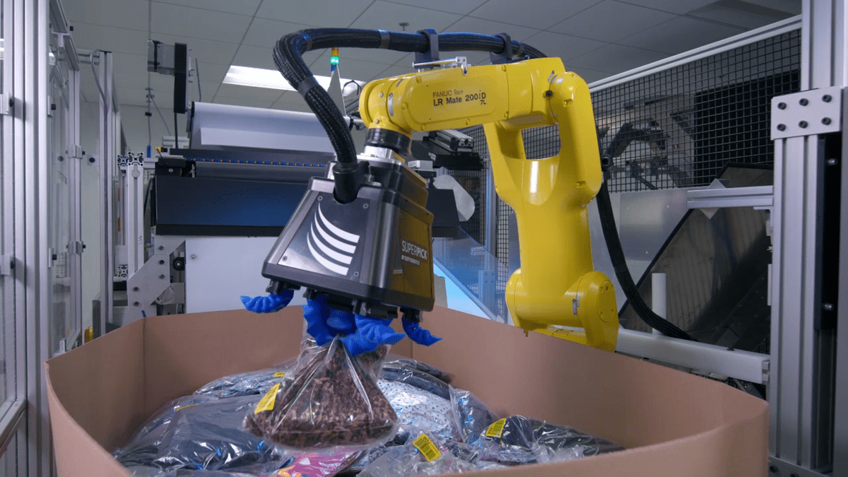 Product-returns handling robot unveiled | Robotics and Automation