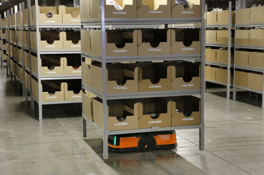 Hikrobot launches AGV range | Robotics and Automation