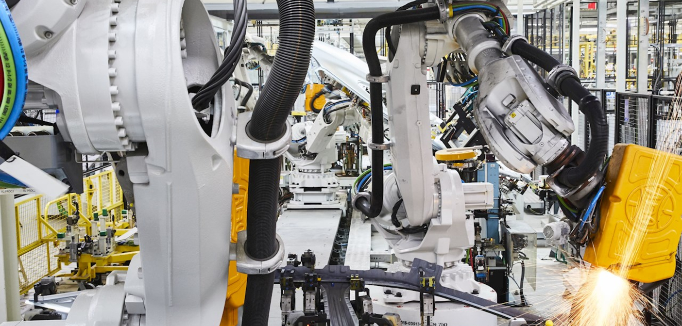 VW Commercial Vehicles deploys ABB industrial robots | Robotics and ...