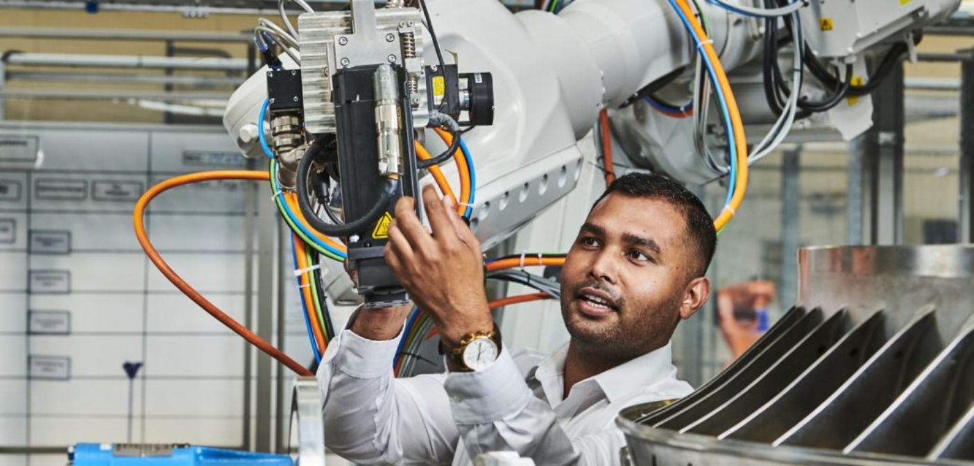 Automation key to improving UK productivity, MTC says | Robotics and ...