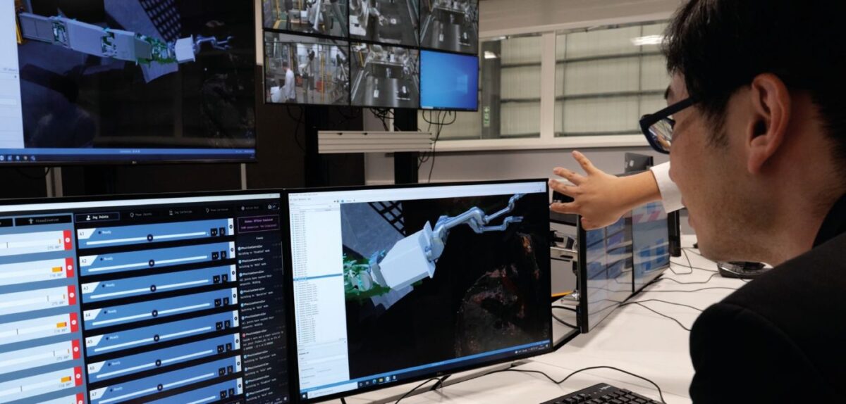 RACE demonstrates long reach robotics to TEPCO and Sellafield visitors ...