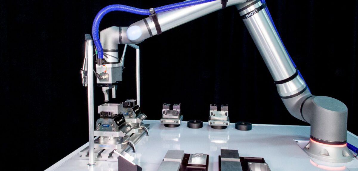 Universal Robots' new UR20 cobot is 'lightest in its class' | Robotics ...