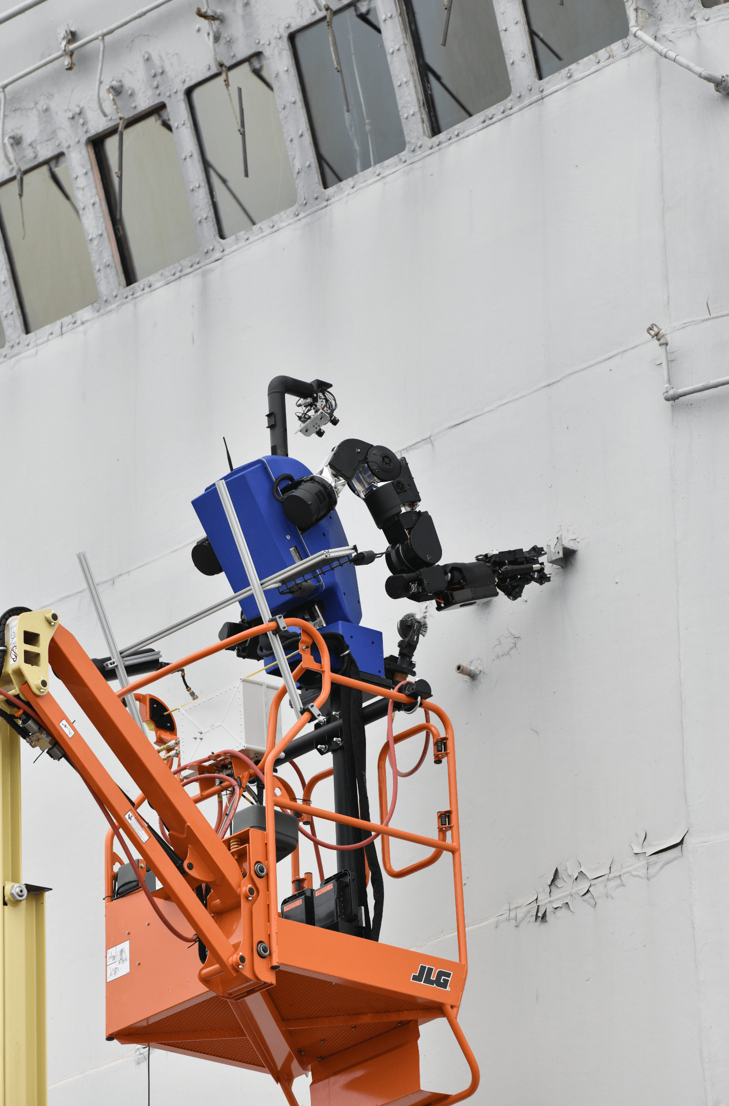 Sarcos conducts field trials for shipyard inspection and repair robots ...