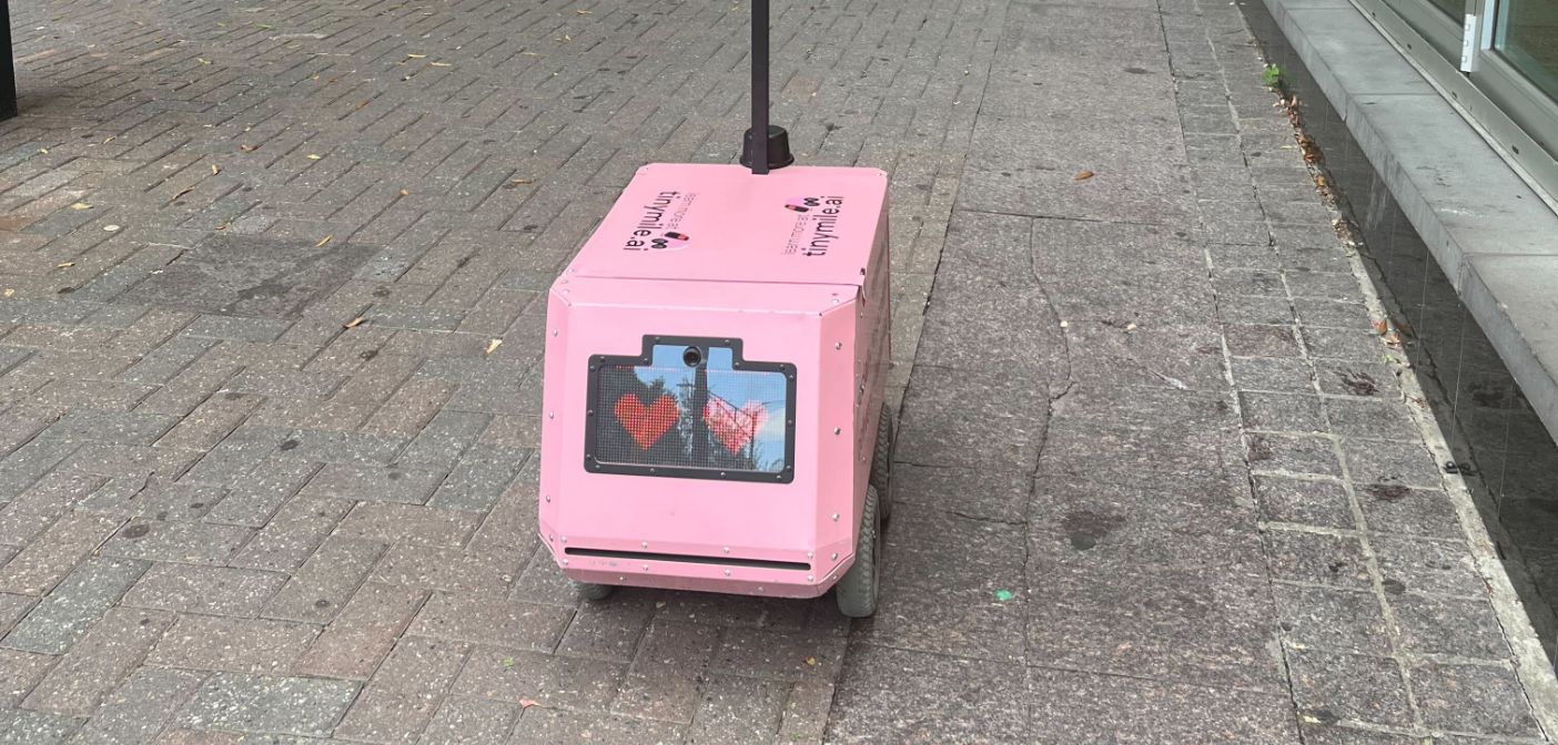 Tiny Mile robots make deliveries in North Carolina | Robotics and ...