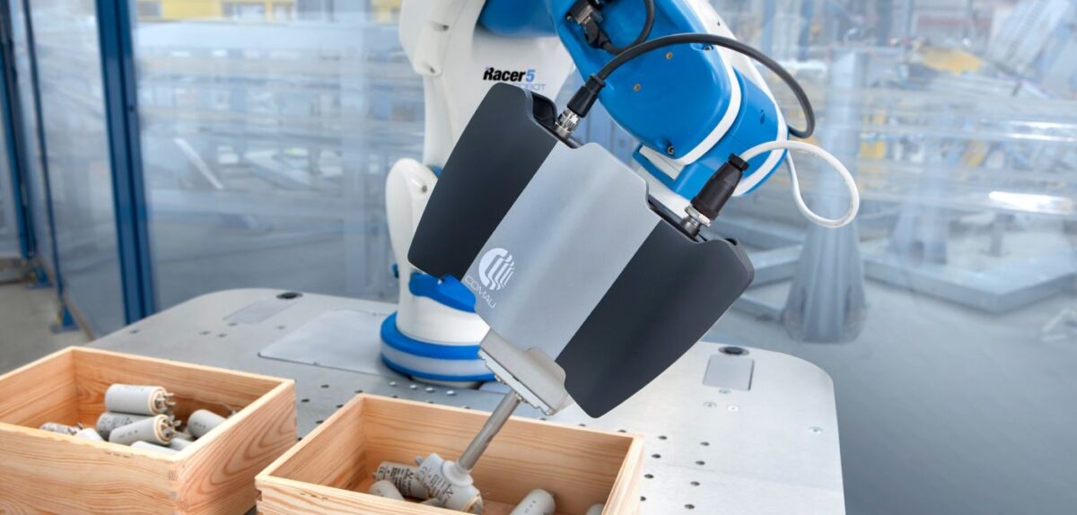 Comau reveals automated bin-picking solution 'adaptable to any robot ...