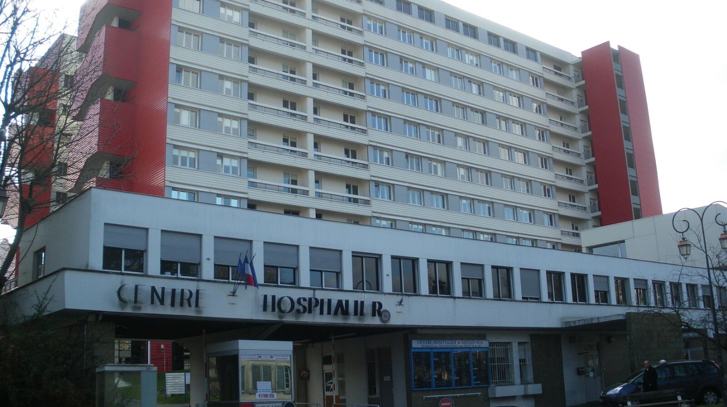 French hospital deploys robotics for medicine packaging and ...