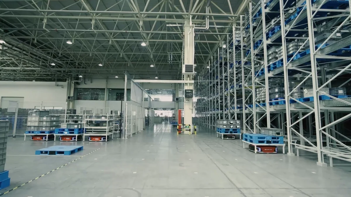 Chinese carmaker automates storage and picking at dark factory ...