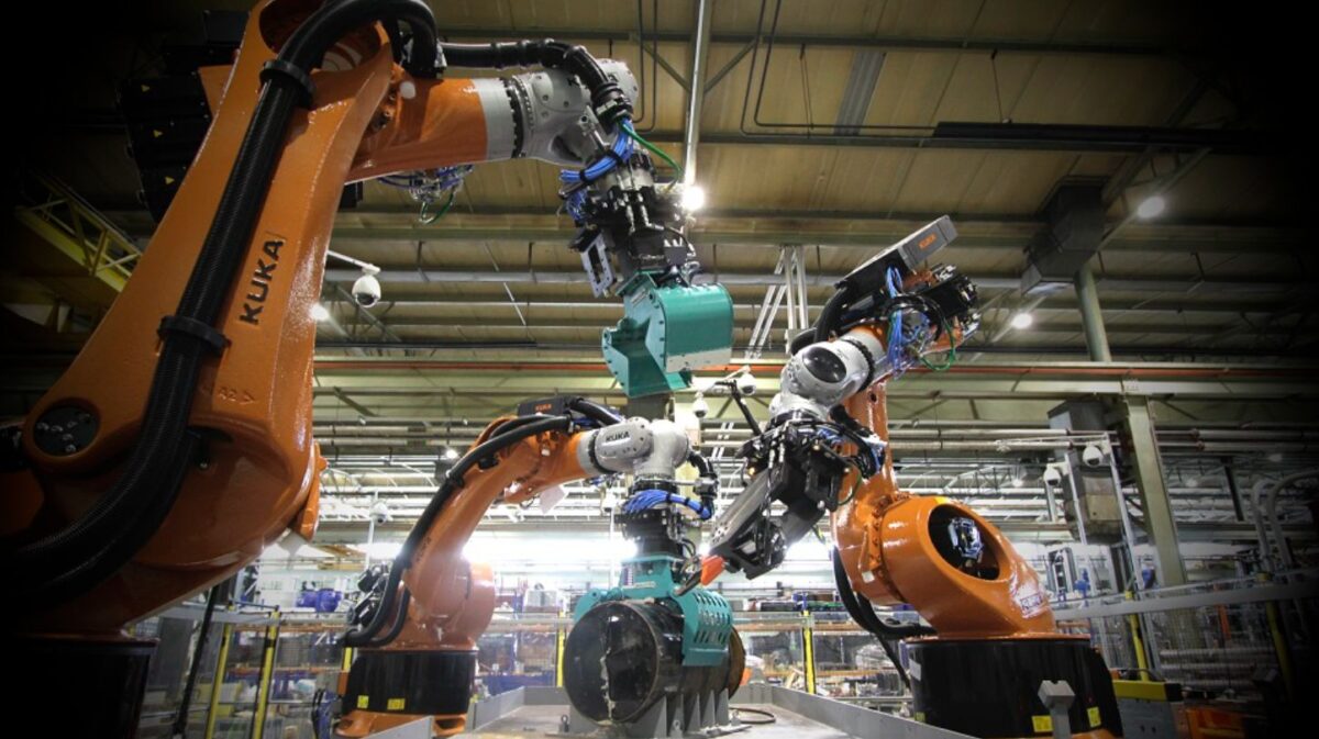 Robotic arm retrieves old nuclear waste in first for Sellafield ...