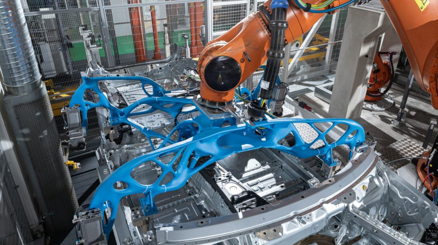BMW scales up use of 3D-printed robot grippers for car assembly ...