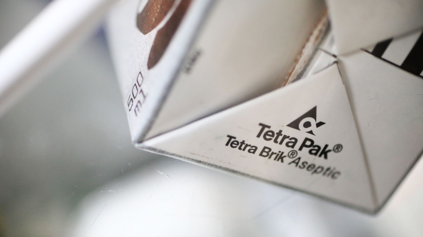 Tetra Pak announces second UK investment in AI technology to improve ...